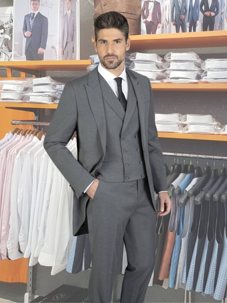 🥇 Trajes de la Nueva Colección 2023 | Conecta Moda Joven